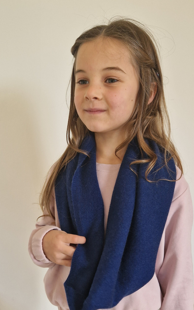 Personalised Navy Pure Cashmere Kids Snood – Mimi & Thomas